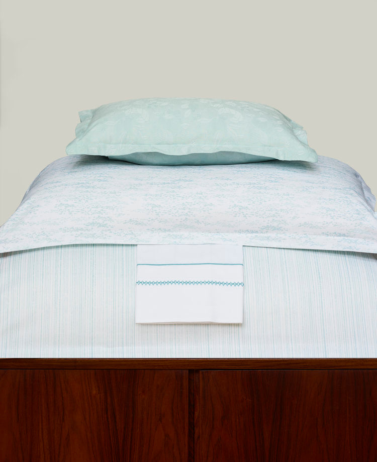 Sara Bedding Collection